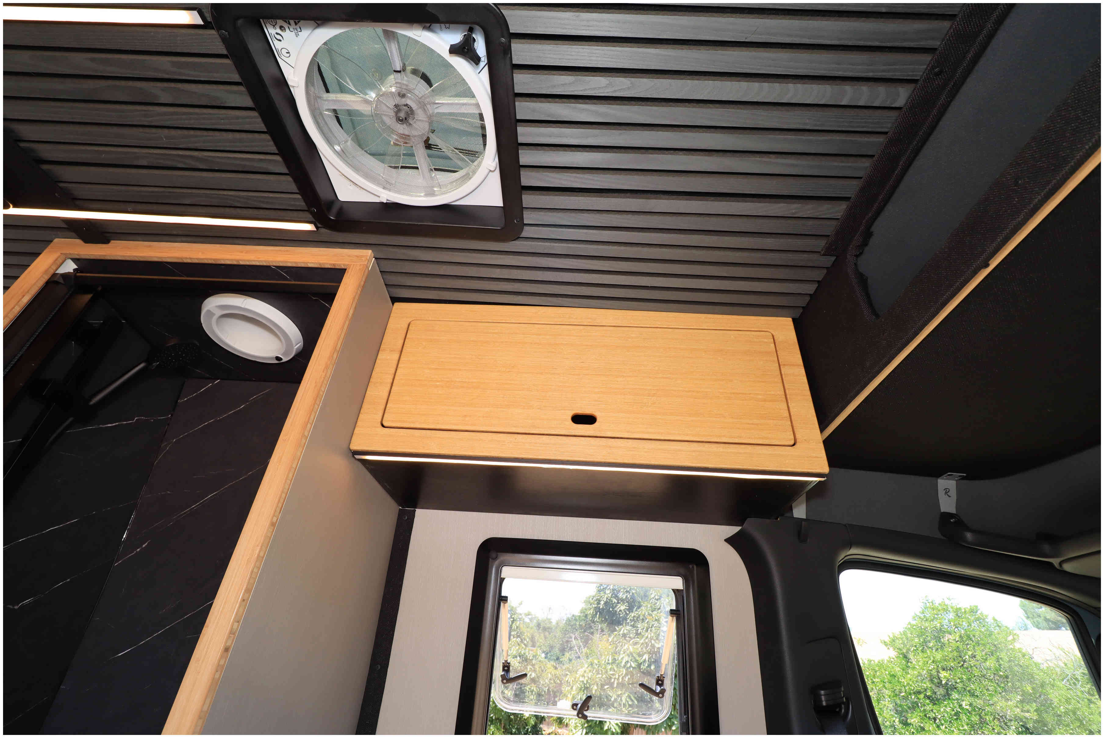 RV5 - Arctic Mirage - Vansatile