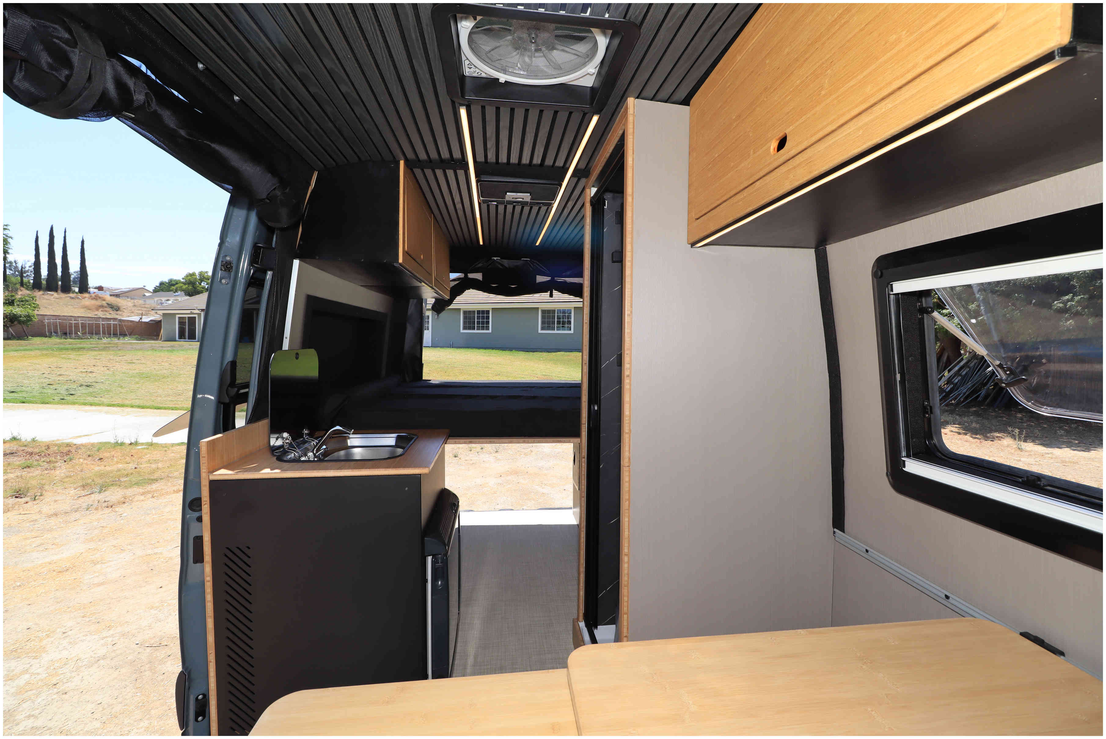 RV5 - Arctic Mirage - Vansatile